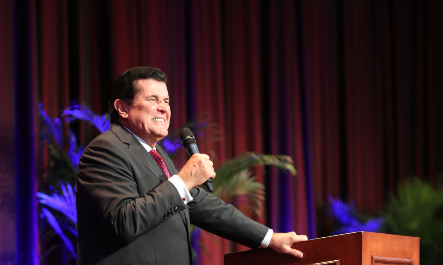 5 Anointed Cloths – Peter Popoff Ministries